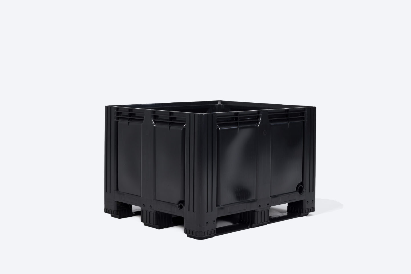 New Plastic Pallet Boxes | Closed Plastic Pallet BoxesPlastic Pallets UK